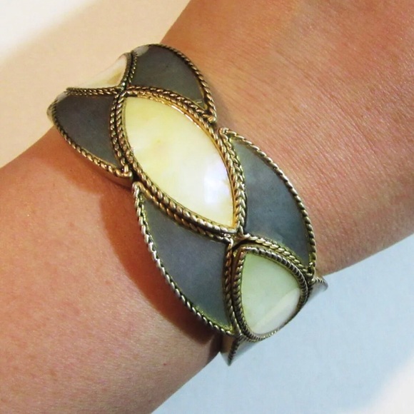 White House Black Market | Jewelry | New Whbm Stretch Bangle Bracelet ...